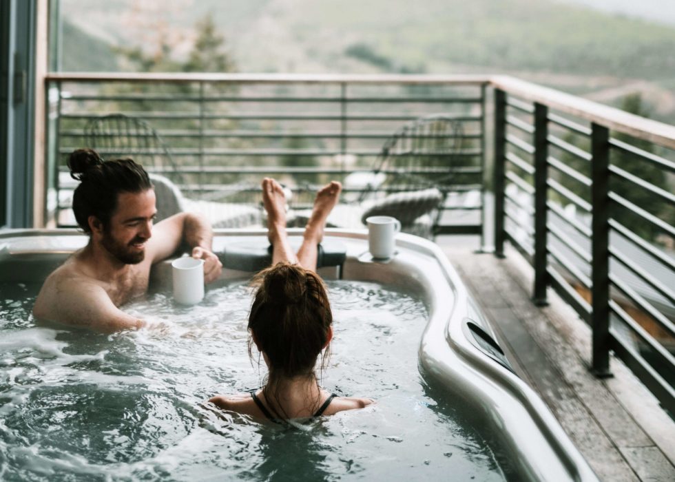 Sisters, Redmond & Bend Oregon Hot Tubs & Saunas | Aqua Clear Hot Tubs
